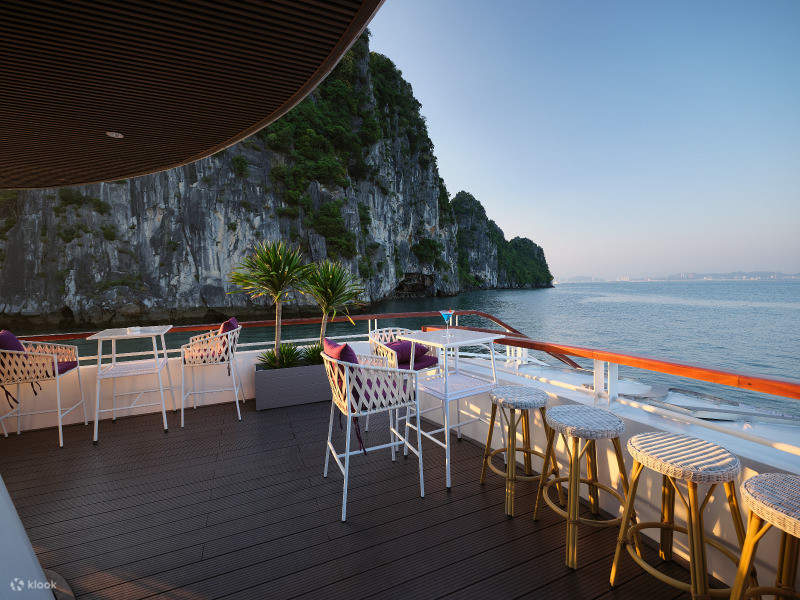 Jelajahi Perjalanan Pesiar Sehari Ha Long Bay dengan Iris Luxury Cruise, Vietnam - Klook Indonesia